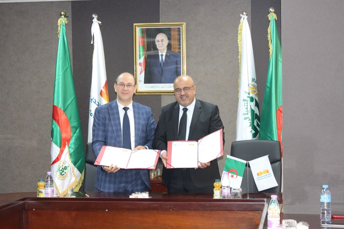 Holding SNS et BADR signent un accord pour finaliser un projet ...